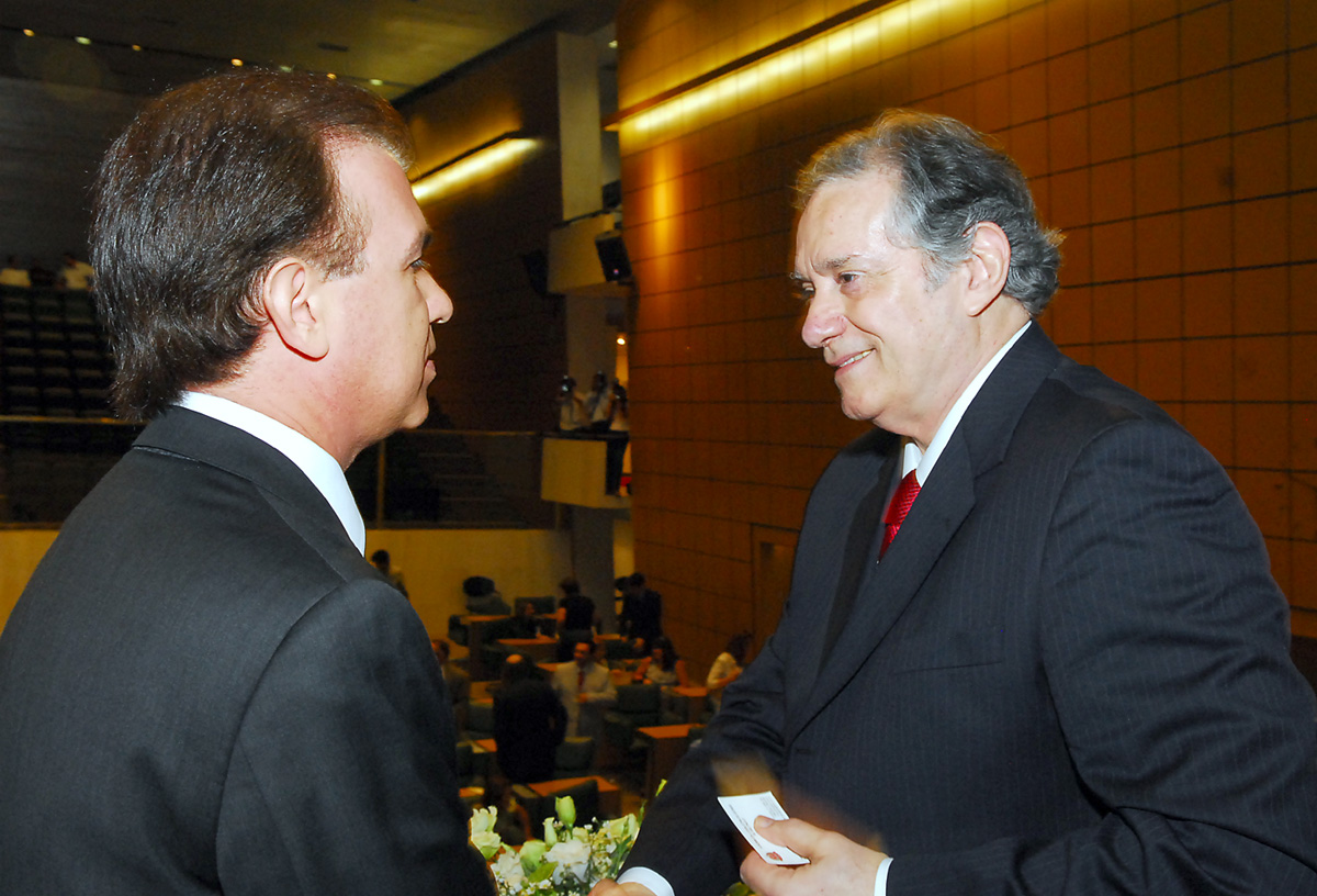 Presidente do TJ toma posse como governador interino