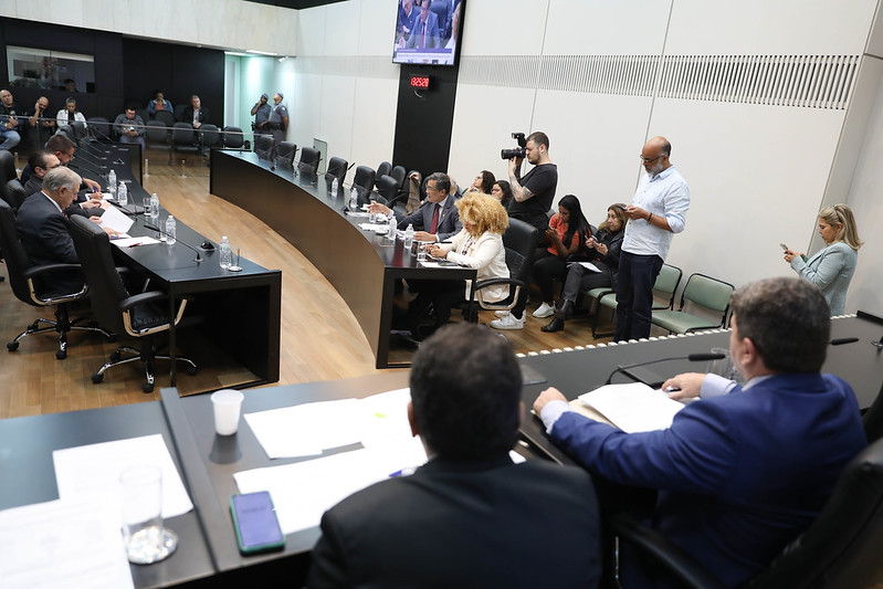 Comissão De Segurança Dá Aval A Pl Que Obriga A Inclusão De Libras Na
